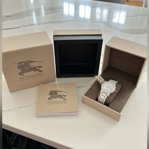 Burberry | Jewelry | Burberry Stainless Steel Ceramic 38mm Chronograph Quartz Watch White Bu980 ...